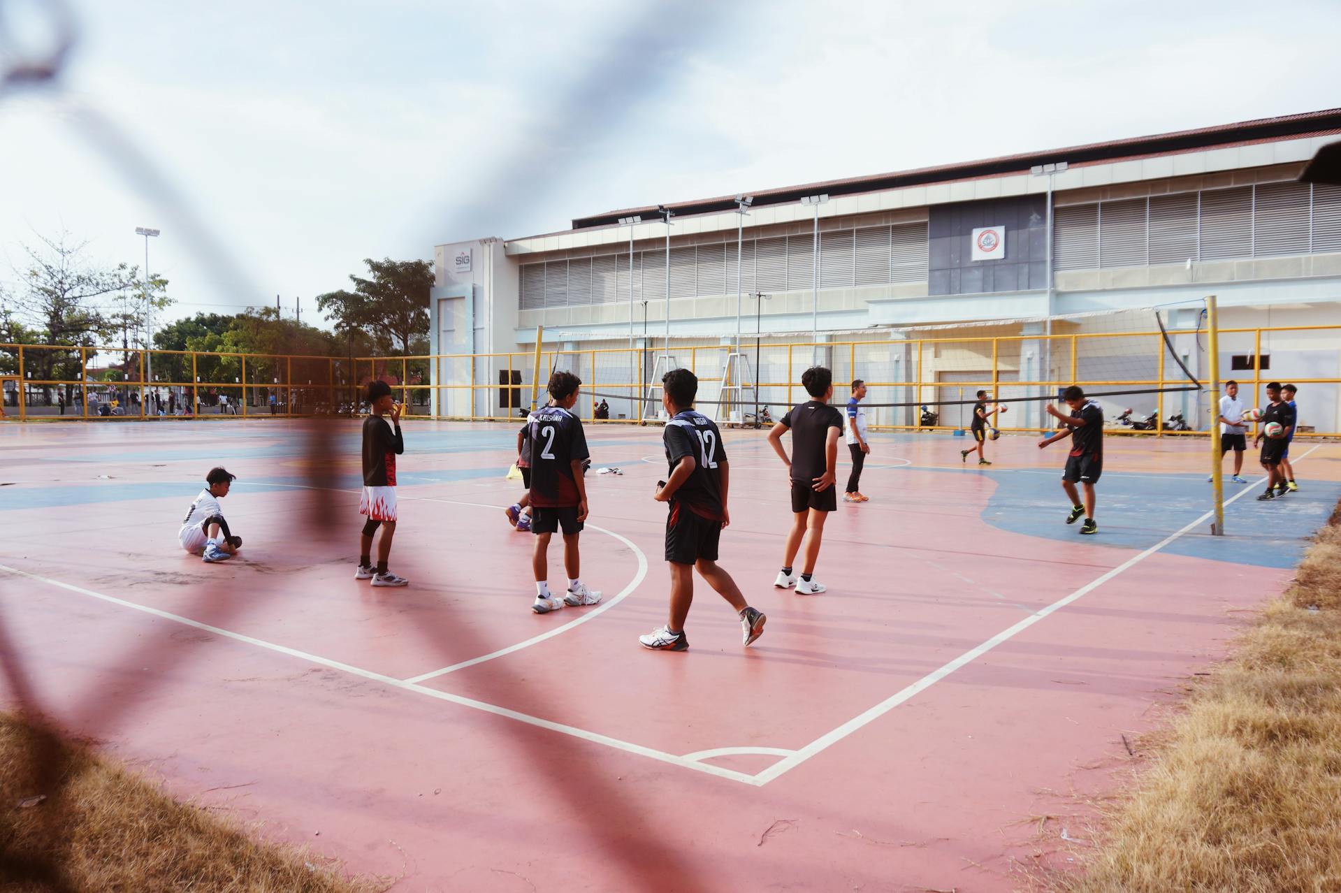 SMP Negeri 136 Jakarta — Lapangan Volly
