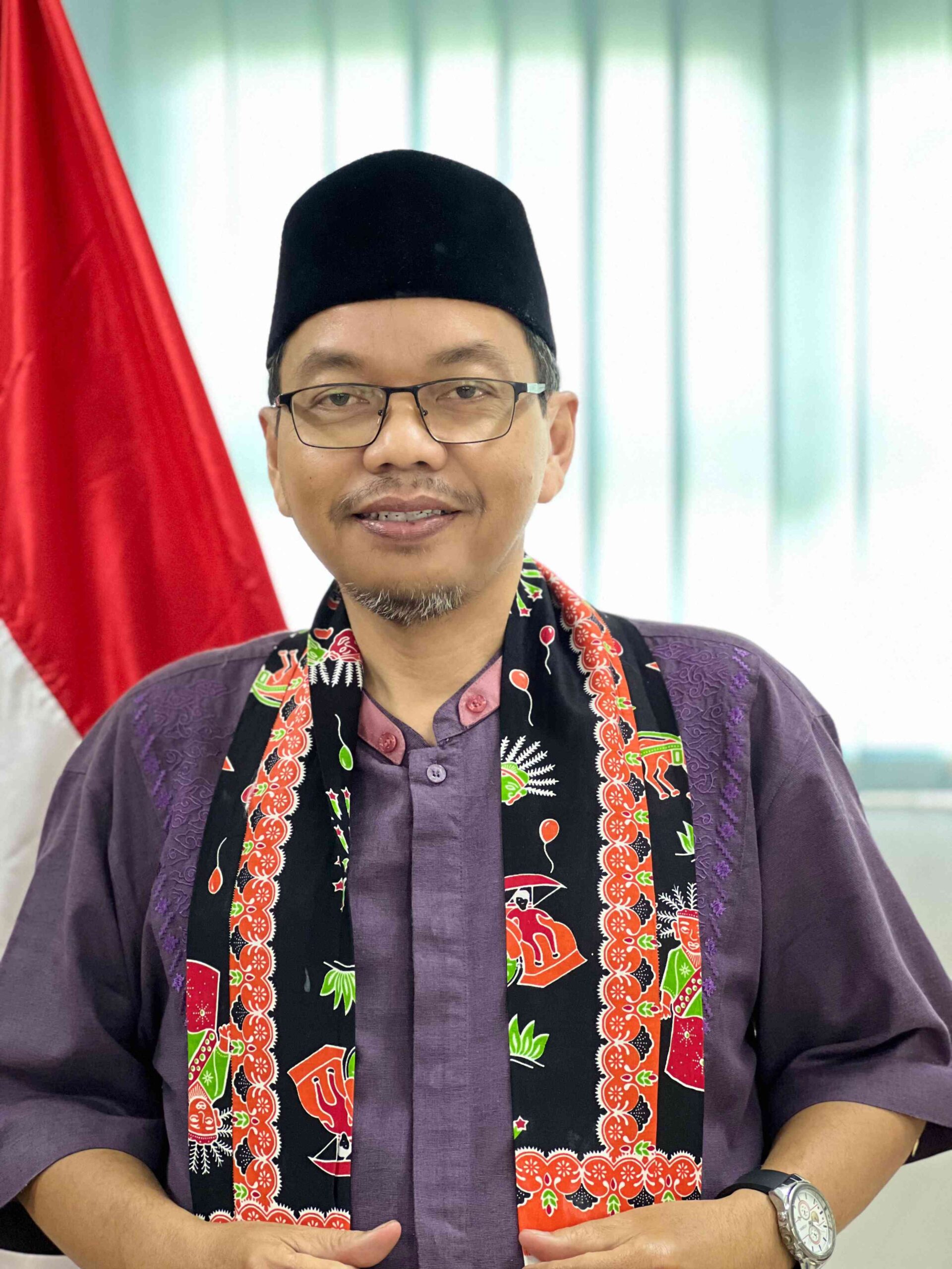 SMP Negeri 136 Jakarta — Ismunandar, S.Pd.I